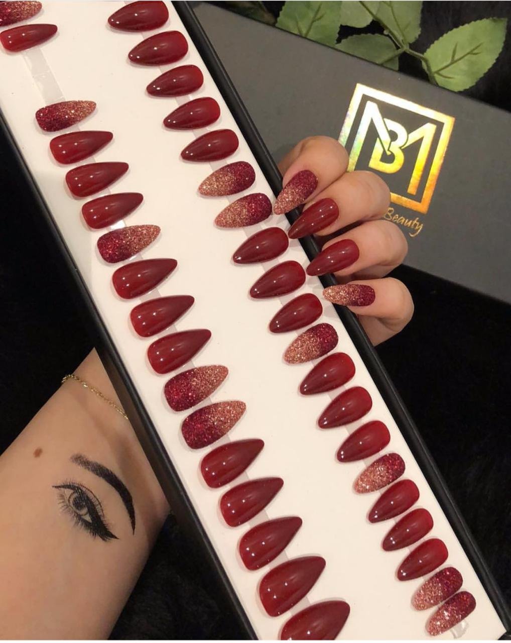 Sharp Medium-Burgundy Shade - Maryoma Beauty